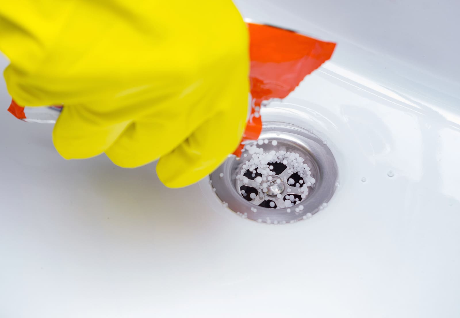 How to Unclog a Drain: 7 Simple Methods for Fast Results | Logan ...