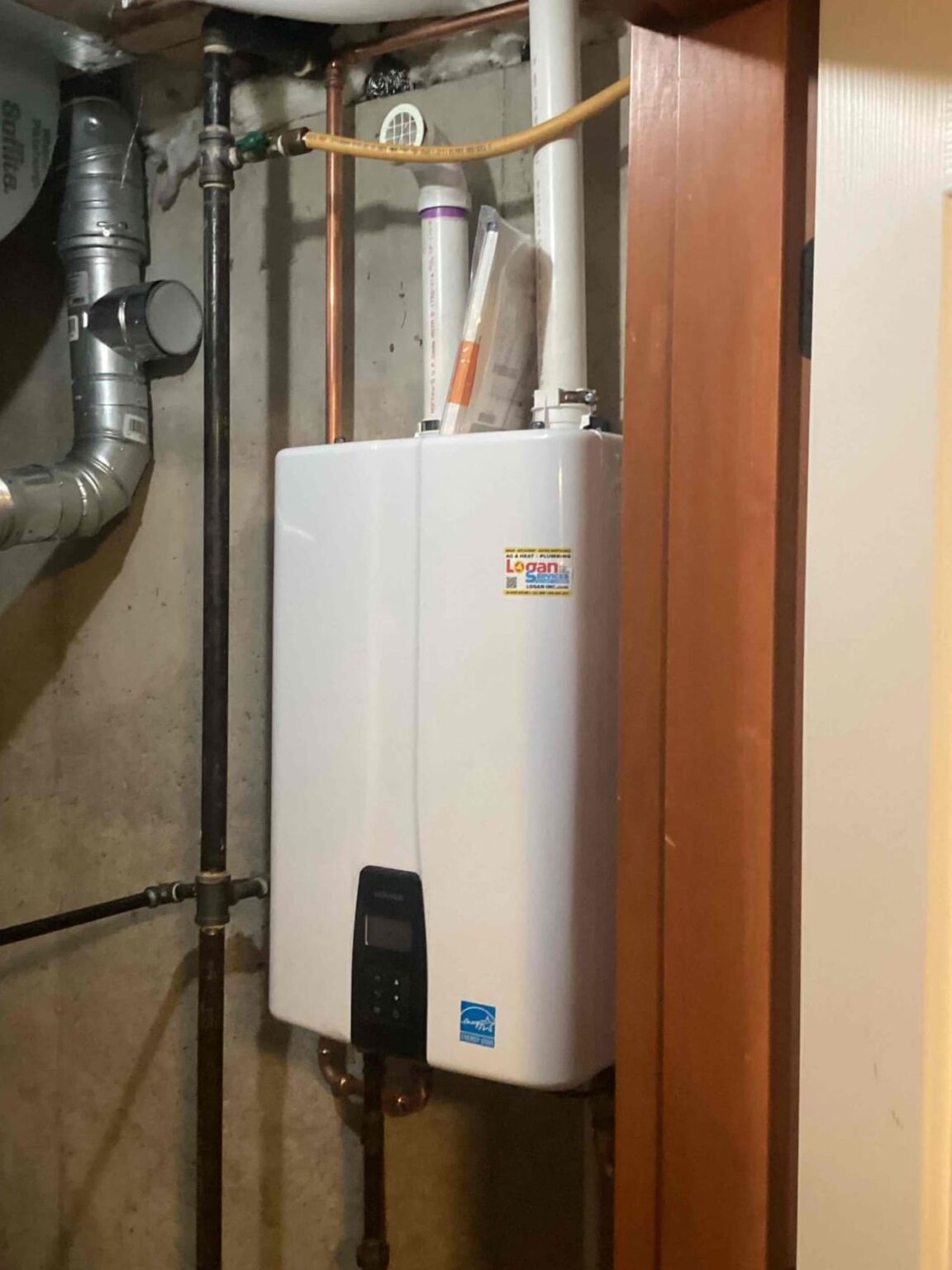 Winter Water Heater Settings | Logan Services Residential Plumbers
